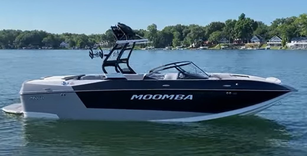 Who Makes Moomba Boats? (ALL The Facts)